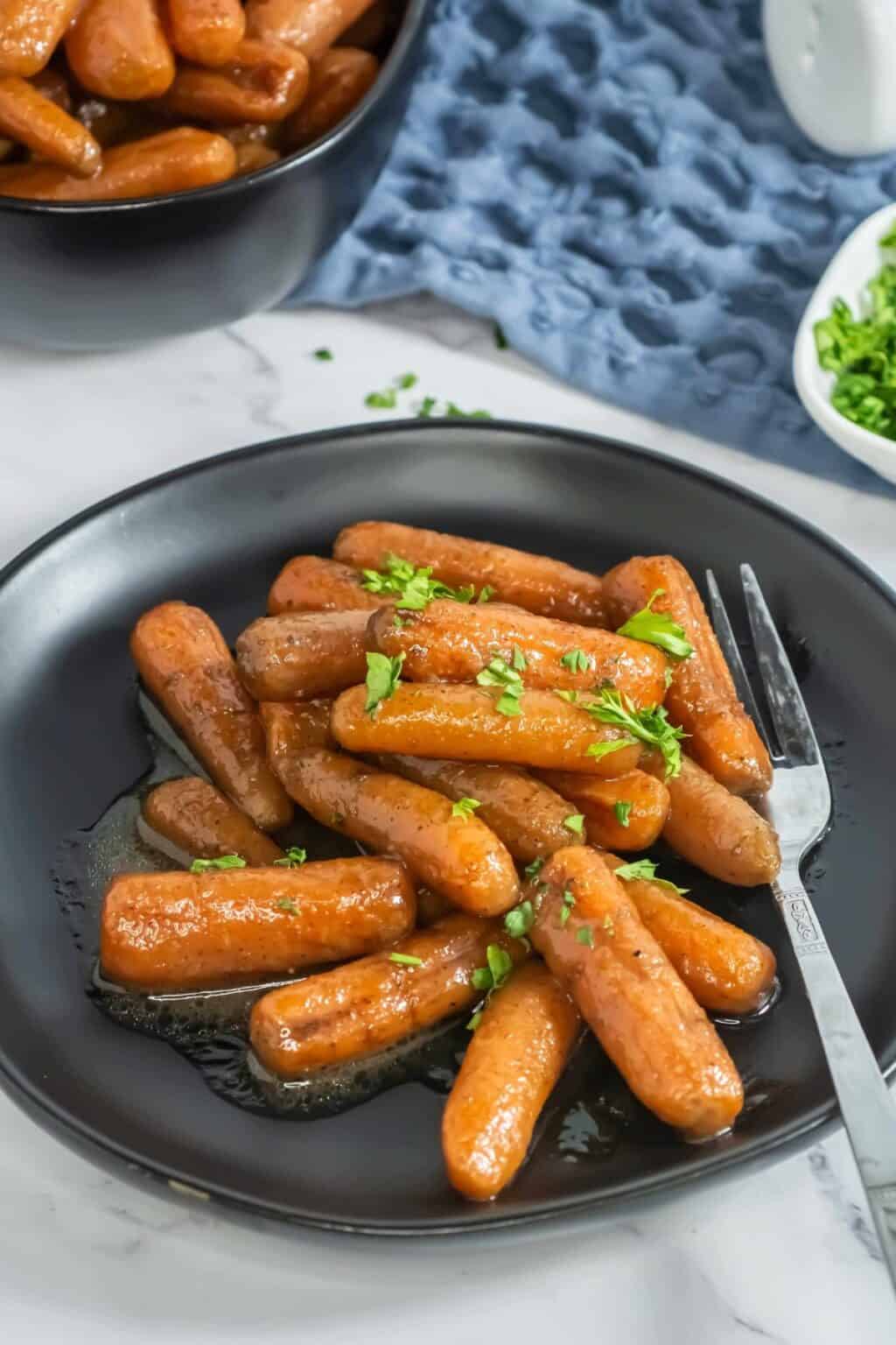 Brown Sugar & Cinnamon Slow Cooker Glazed Carrots
